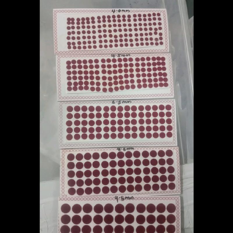 maroon colour round design sticker pottu or bindi - TikTok Shop Malaysia