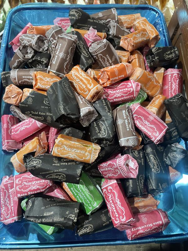 dodol garut 250 gram \ dodol garut asli dodol khas garut - Shop | Tokopedia