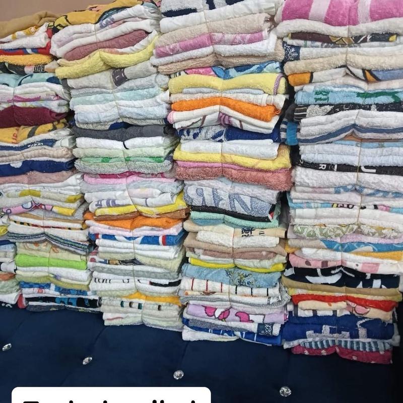 Tuala lap bandel .Tuala tebal dan besih/campur saiz semua wangi.ada ...