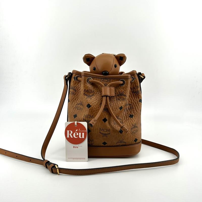 (Preowned) Reu 23898 MCM - Park Rabbit Drawstring Bag in Visetos ...