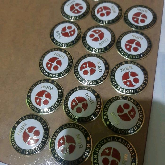 Jual PIN BRIN+berbahan logam kuningan Clips Magnet دبوس زينة Golden ...