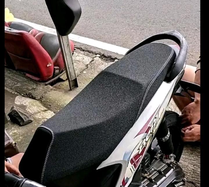 Kulit Jok Motor Beat/Vario/supra Model Standar Kulit Amplas Kasar Anti ...
