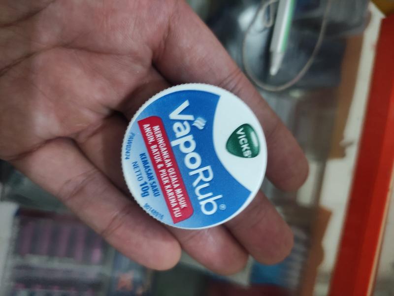 Vicks Inhaler & Vapor Rub - Alternatif Obat Asma Terbaik - Shop | Tokopedia