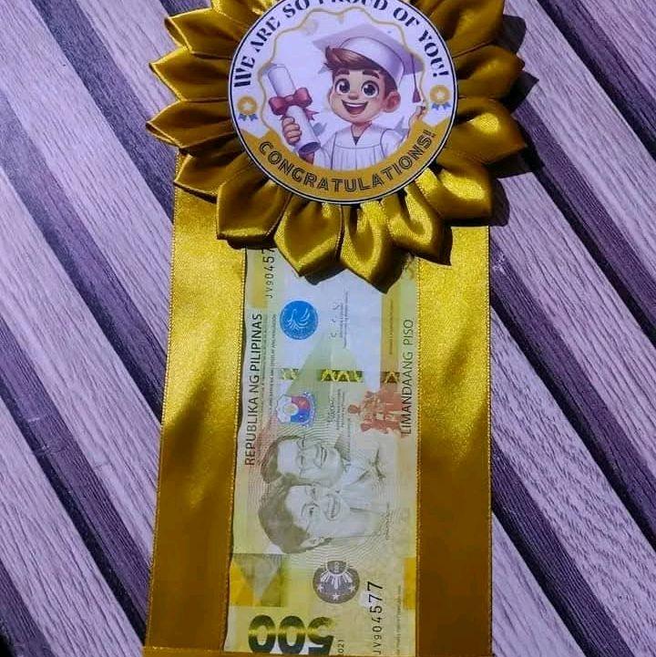 Single Slot Money Garland for graduation - TikTok Shop Philippines