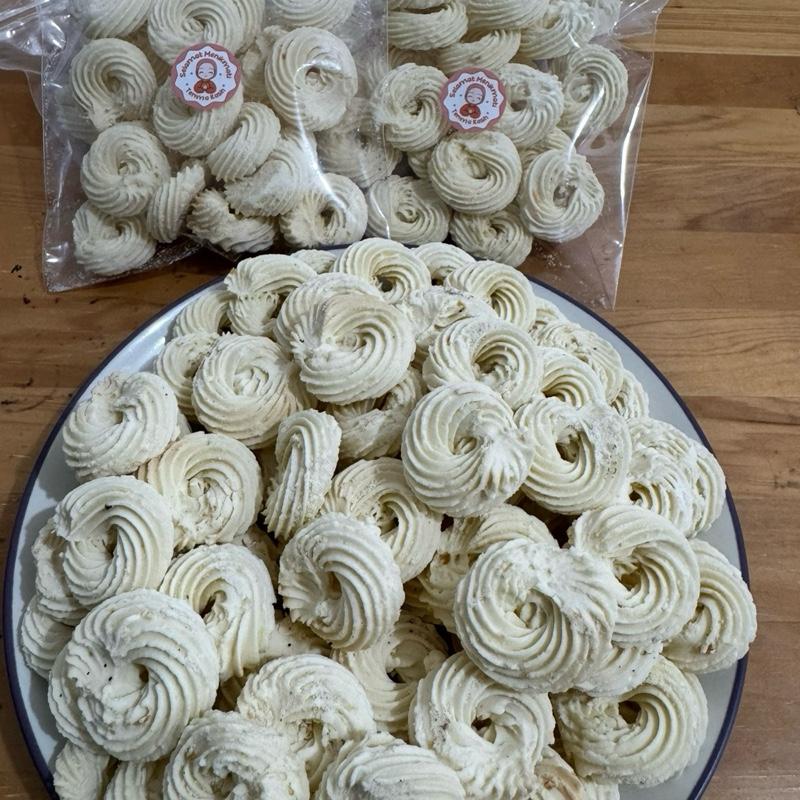 PROMO 3 BUNGKUS KUE KERING SAGU KEJU ACI GARING TANPA PENGAWET - Shop ...