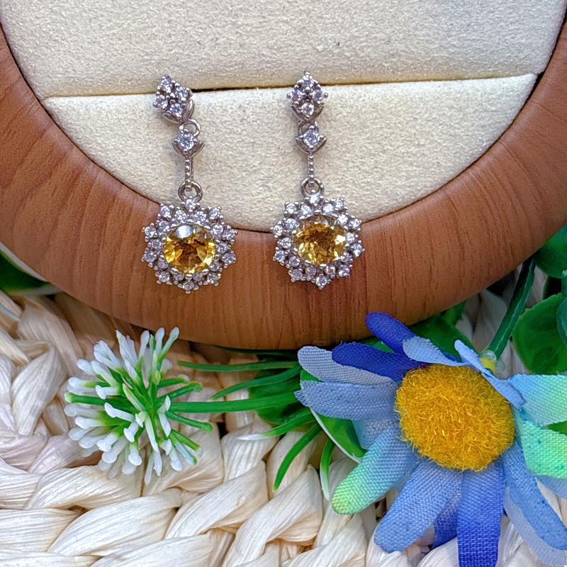 Bông tai Citrine, PE46, Cài đặt S925, Thiết kế hoa, Kích thước - TikTok ...