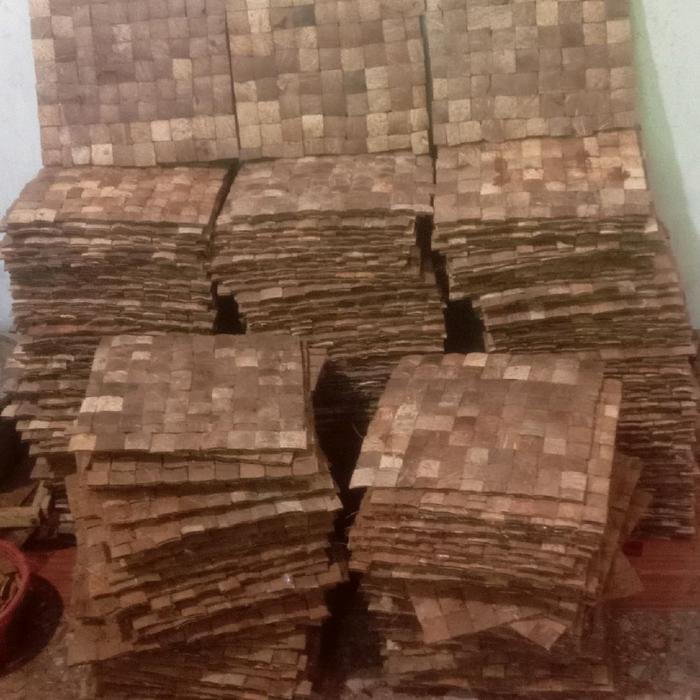 Jual mozaik atau hiasan dinding dari tempurung kelapa - Kab. Purworejo ...