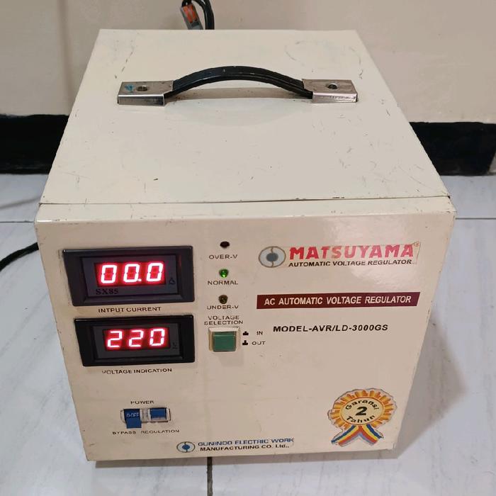 Jual Stabilizer Stavolt Stavol MATSUYAMA AVR/LD-3GS 3 KVA 3000 Watt LCD ...