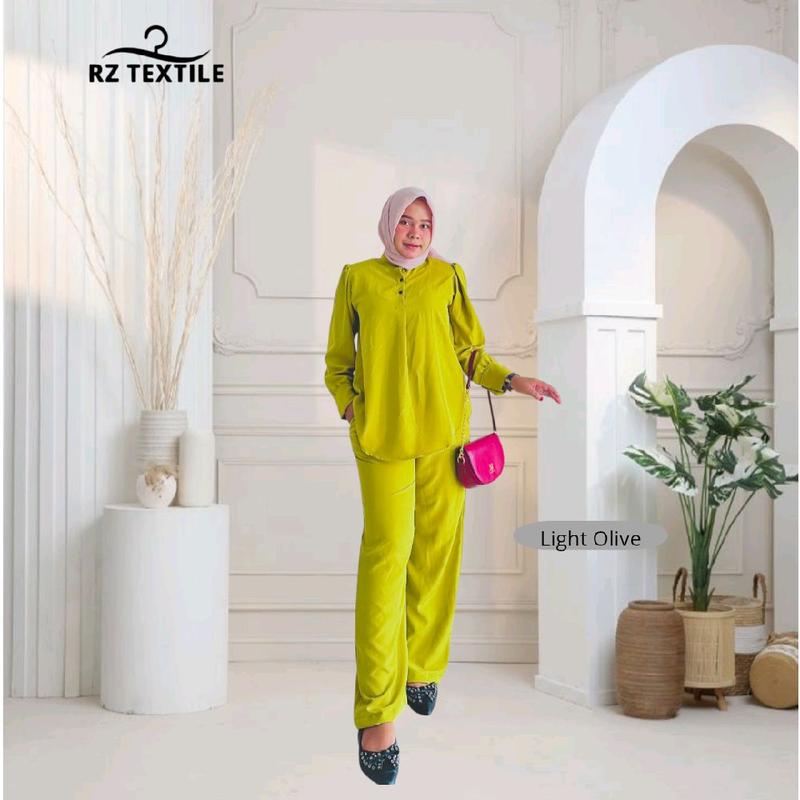 LAURA MUSLIMAH SUIT BEST QUALITY IRONLESS READY STOCK - TikTok Shop ...