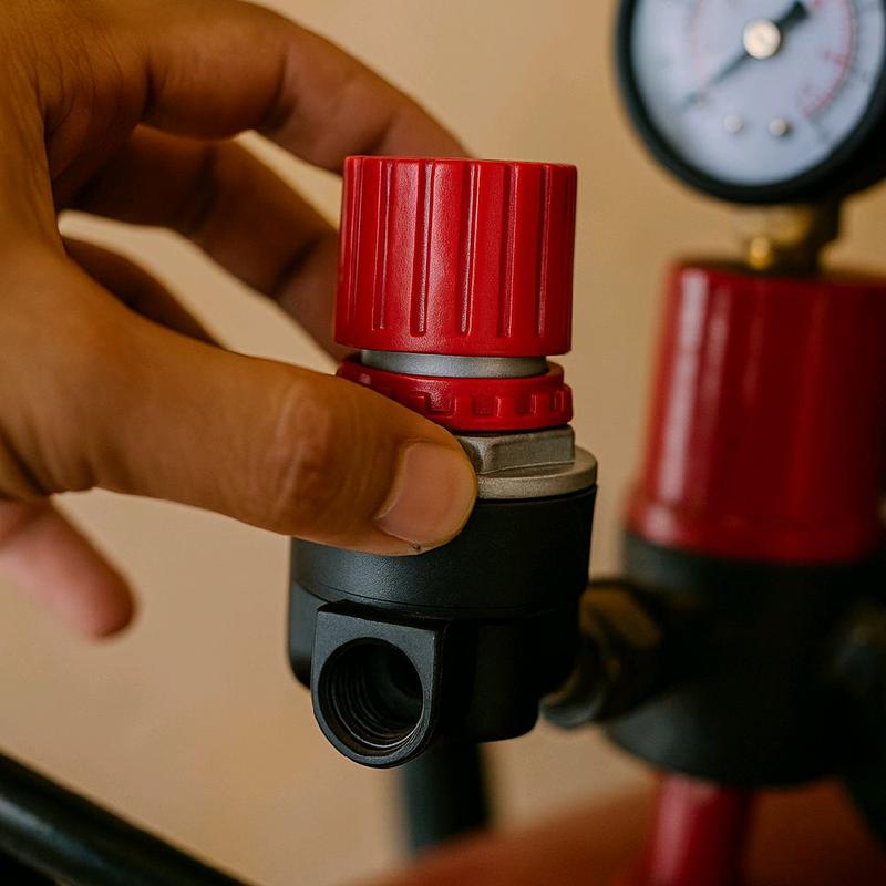 Shark Regulator Pengatur Angin Kompresor dengan Desain Merah dan Hitam ...