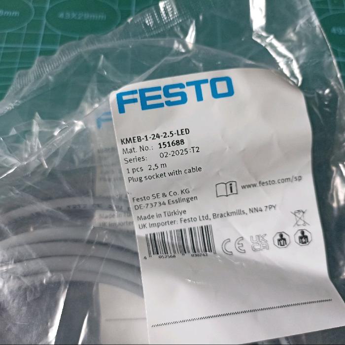 Jual FESTO PLUG SOCKET WITH CABLE KMEB-1 -24-2,5 LED (151688). Festo ...