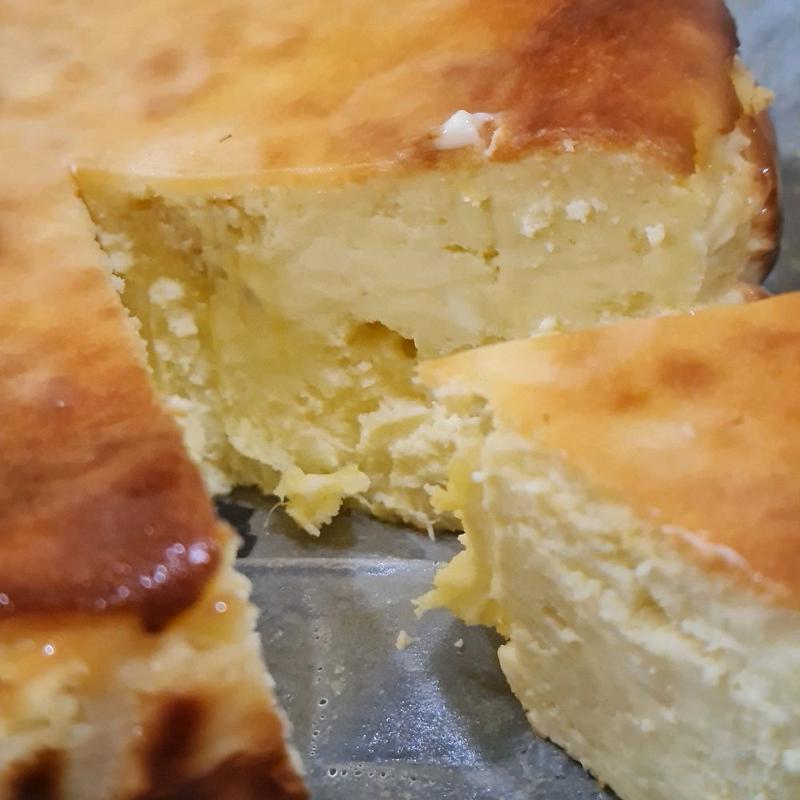 Wisteria | Durian Musang King Basque Burnt Cheesecake | 6-inch | 600g ...