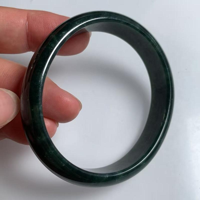 Gelang Tangan Selir Diraja, Jenis A Jadeite Burma, Saiz 58, Warna ...