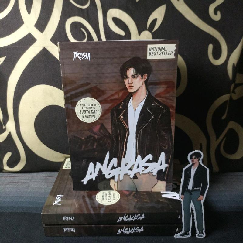 NOVEL REMAJA ROMANSA WATTPAD - ANGKASA - BESTSELLER (TRESIA) - Shop ...