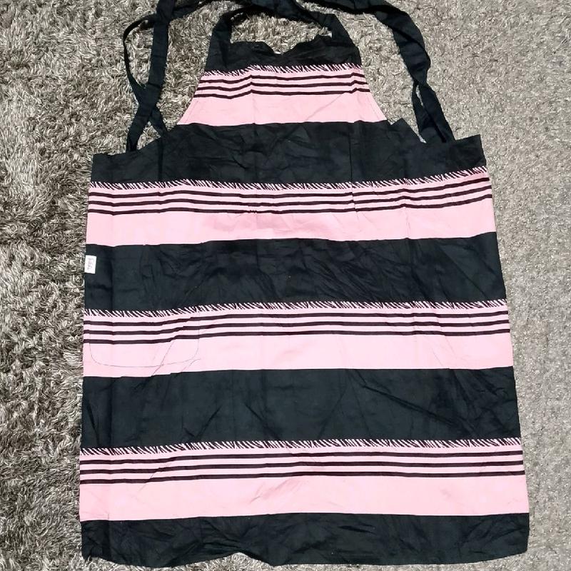Apron memasak bundle, tahan lasak, cantek dan mudah di basuh.. - TikTok ...