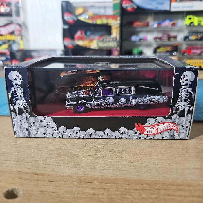 Jual Hotwheels Japan Custom Car Show 2007 the World of VoLtaire Dairy ...