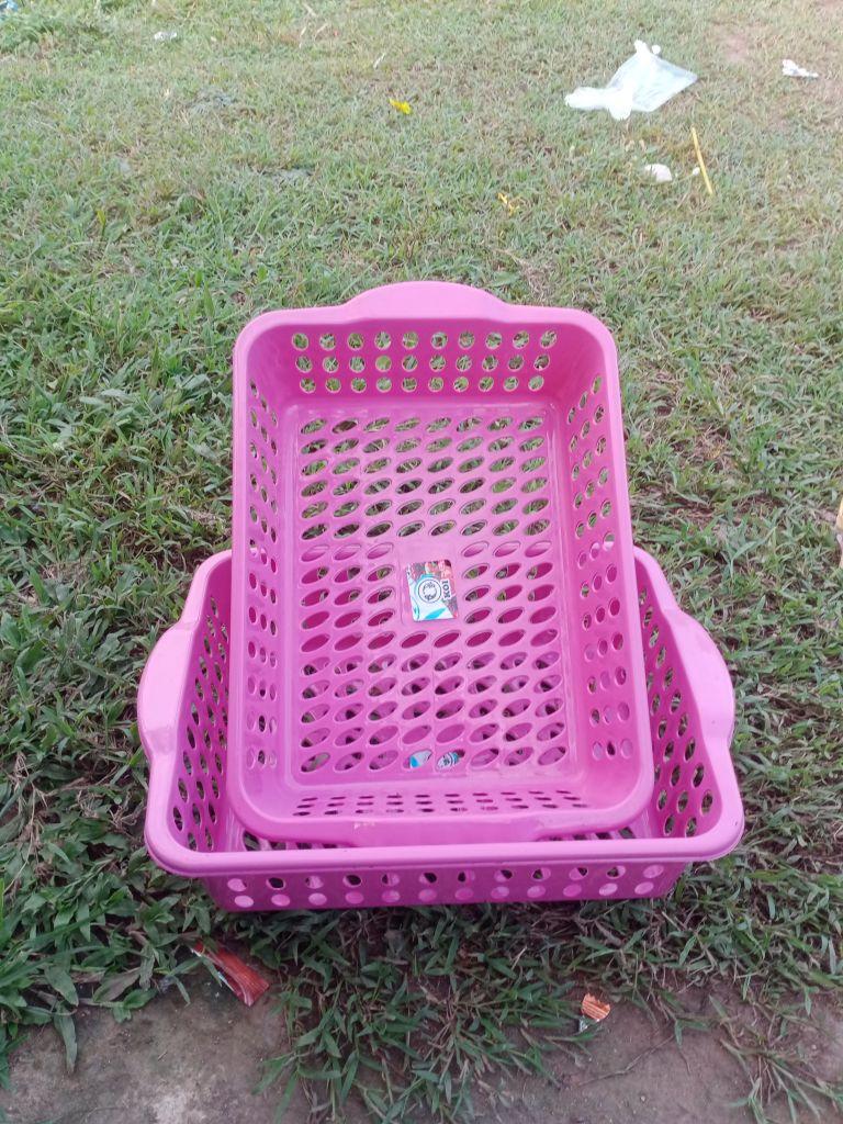 Keranjang Plastik Laundry dan Dapur Desain Grid Efisien Ukuran 35x22x8 ...