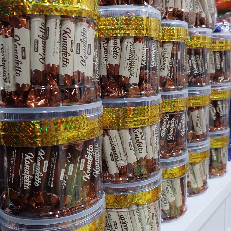 konafetto 50 pcs Mix Flavour (25pcs dark chocolate + 25pcs Milk ...