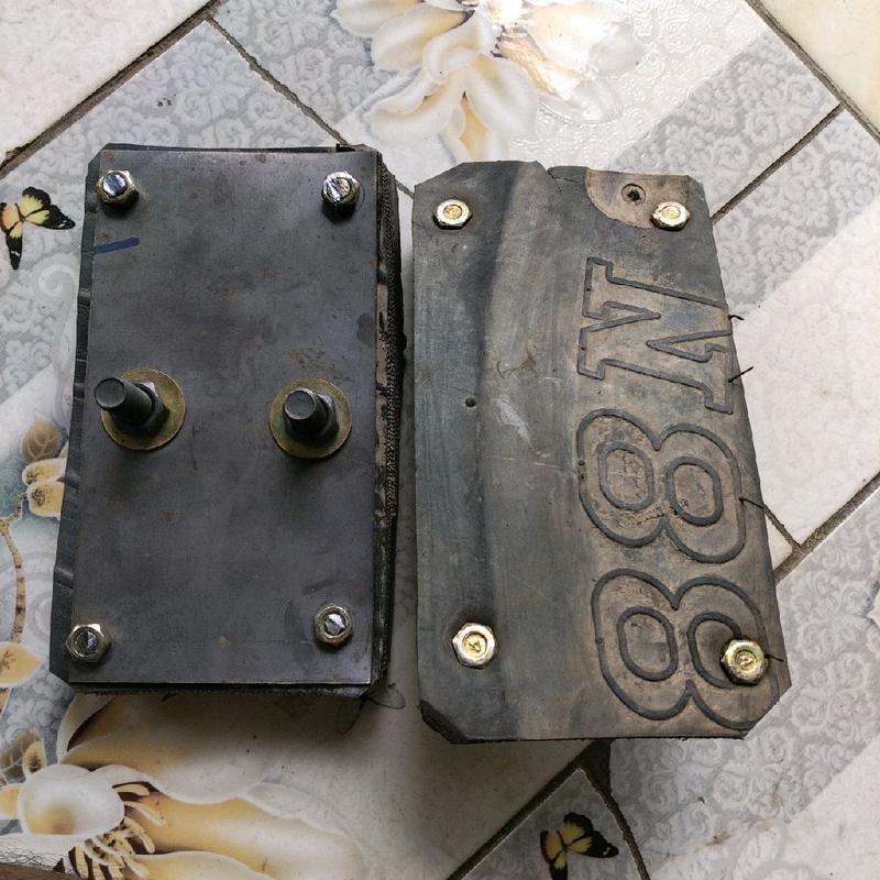 karet per extra Trak, Hino, Dutro, Rino, plat 2ml, ukuran 8x15, baut 14 ...