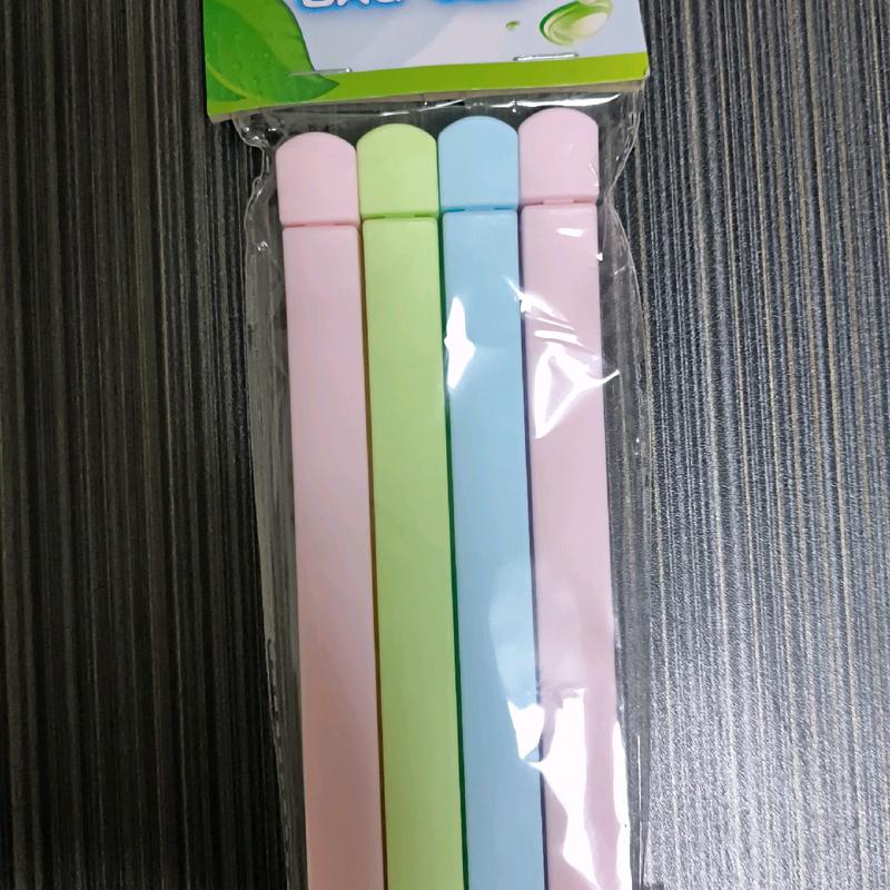Four plastic bag clippers. - TikTok Shop Singapore