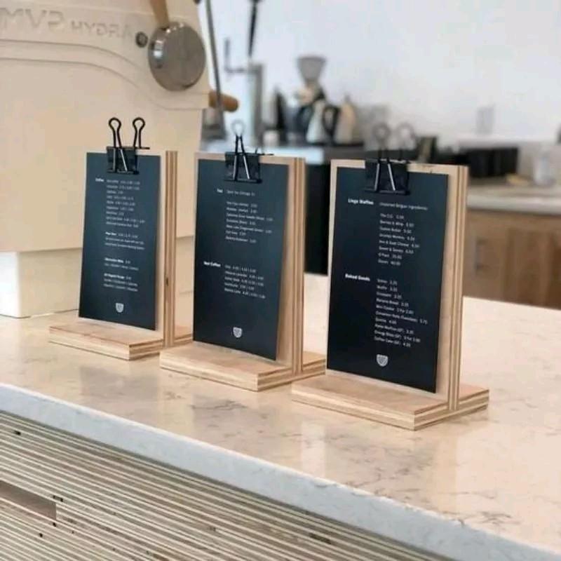 Stand menu ukuran A5/Stand display kayu A5 - Shop | Tokopedia