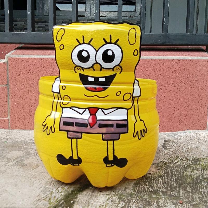 pot galon karakter SpongeBob kuning bahan dari galon lemineral 15L ...