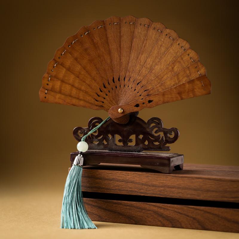 【Benmu】Full of wealth, golden nanmu water ripple small Su fan - TikTok ...