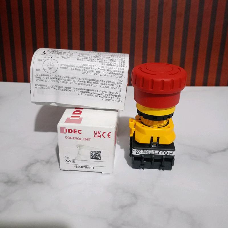 Control Unit Idec type XW1E -BV402MFR Emergency Stop push Made in Japan ...