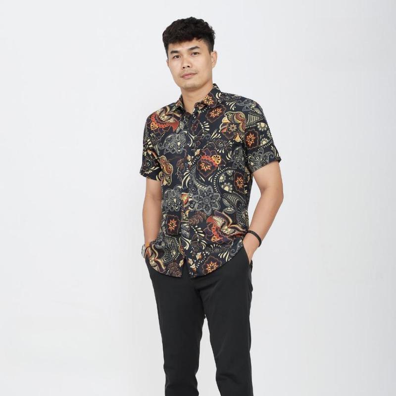 Baju Batik, Cetakan 3D, Slim Fit, Lengan Pendek, Rekaan Lili - TikTok ...