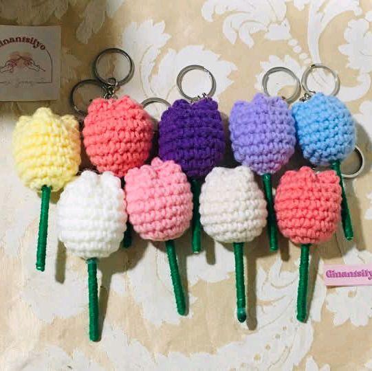 CROCHET TULIP KEYCHAINS W/MINI STEM - TikTok Shop Philippines