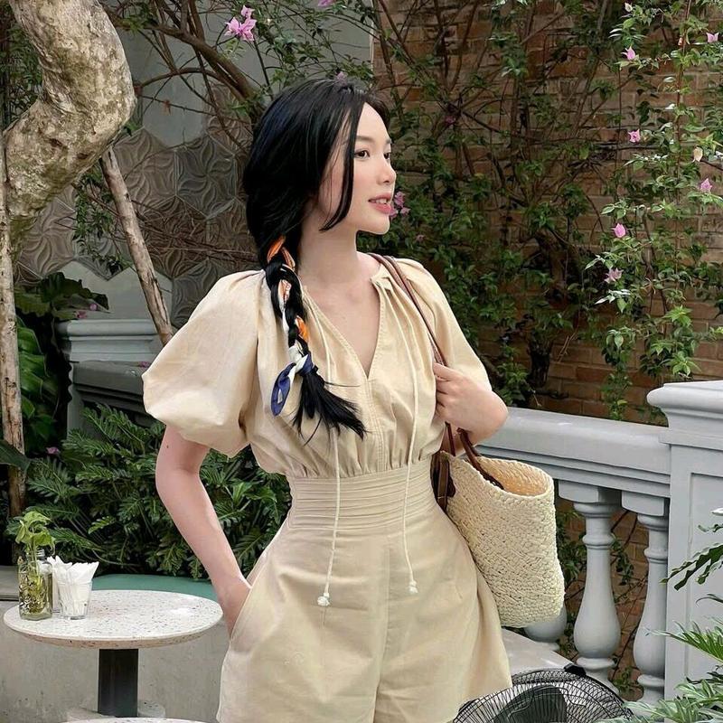 Women, s jumsuit with v - neck, simple waist puffy sleeves, cute ...