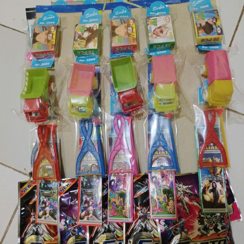 Mainan 2000 an campuran dalam satu lembar - Shop | Tokopedia
