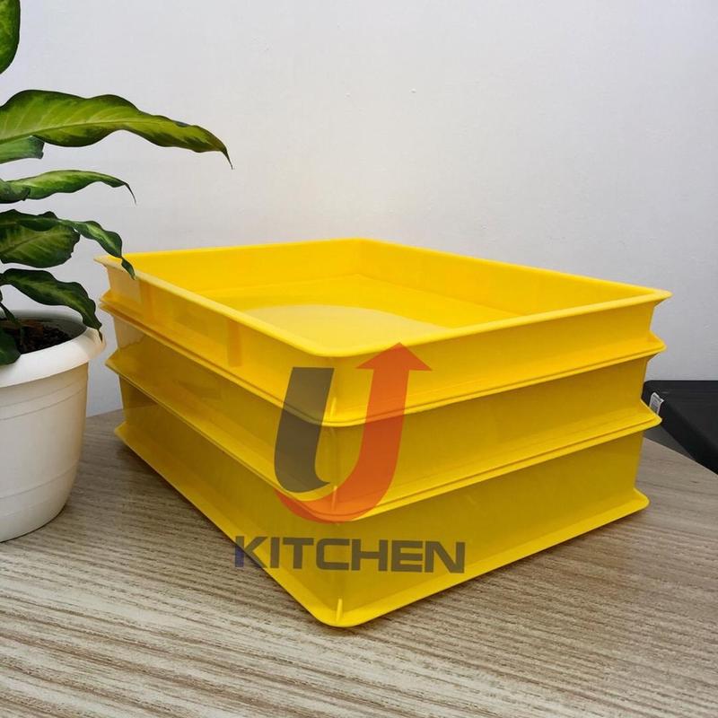 Yellow Plastic Cake Tray With Cover / Bakery Tray / Bread Tray - TikTok ...