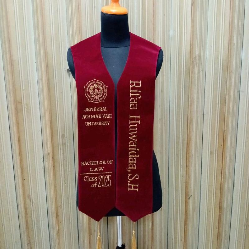 Bordir Selempang Wisuda Model V 1 Hari Jadi Bahan Beludru Premium ...