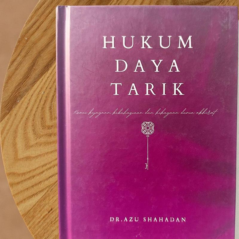 Buku (Dr Azu Shahadan) HUKUM DAYA TARIK HARD COVER - TikTok Shop Malaysia