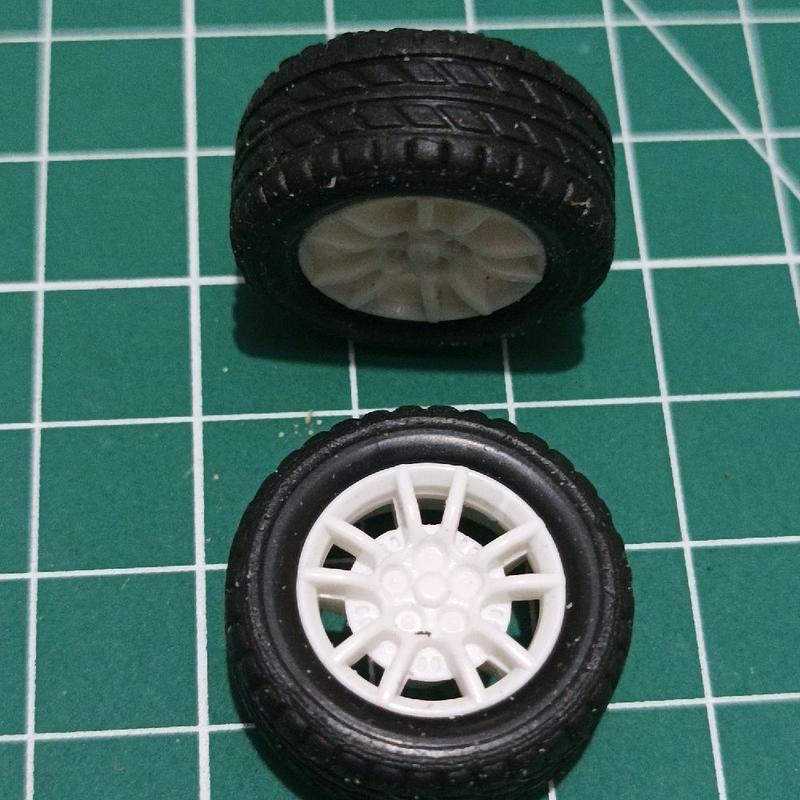 Ban Plastik Extra Small, warna karet ban hitam velg putih - Shop ...