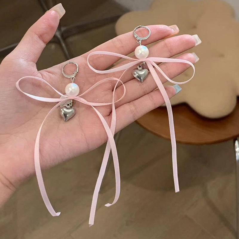 Anting-anting Mutiara Tiruan, Rekaan Hati Ikatan bentuk rama-rama ...