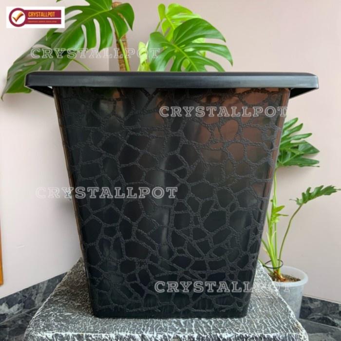 Pot Besar Tanaman Hias Bunga Buah Kotak Hitam Merah Putih 40 - Shop ...