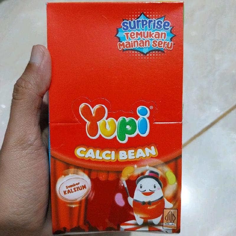 1Box Yupi Roletto calci bean just for fun love burger mallows waffle ...