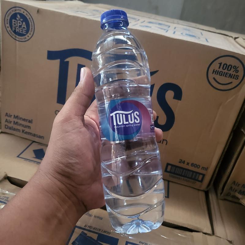 Air Mineral Water Tulus 600ml 1 Dus isi 24 Pcs / Botol - Shop | Tokopedia