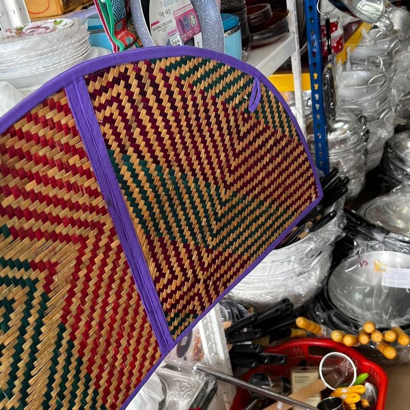 TIKAR SAPRAH/ Alas meja makan mengkuang klasik Kitchenware - TikTok ...