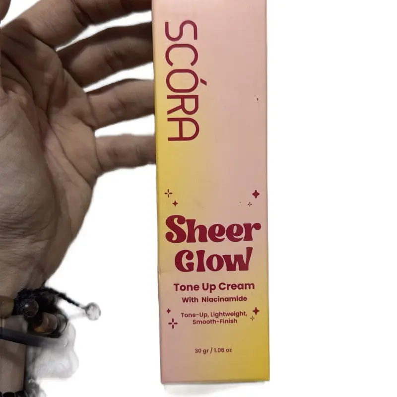 SCÓRA Sheer Glow Tone Up Cream with niacinamide Mencerahkan - Shop ...
