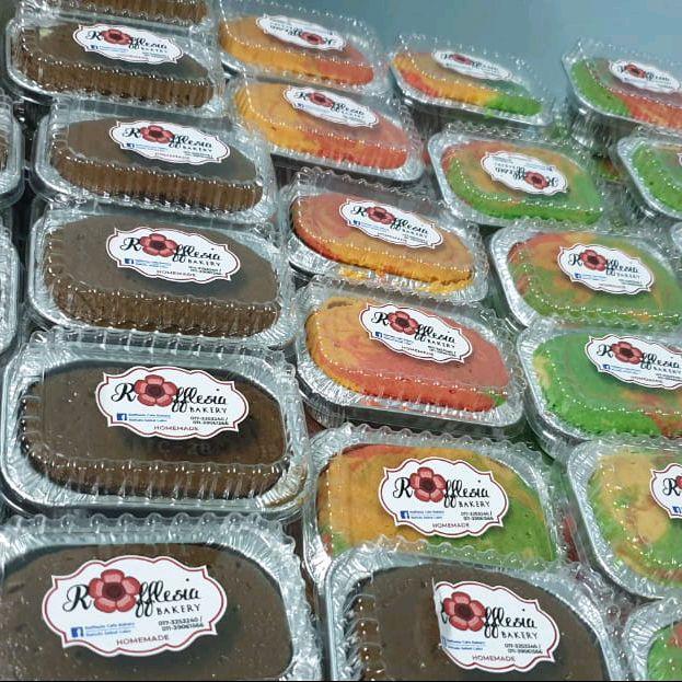 Kek Mini : 5 pcs @ RM17 .Kek Marble, kek oren, kek cappucino - TikTok ...