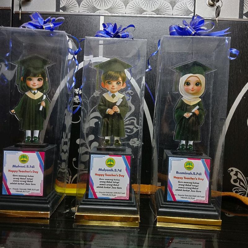 piala wisuda tk fullset souvenir graduation tk paud - Shop | Tokopedia