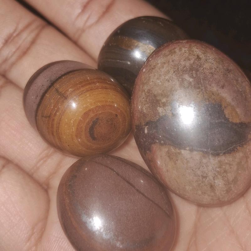 Iron tiger eye stone, batu lekat magnet - TikTok Shop Malaysia