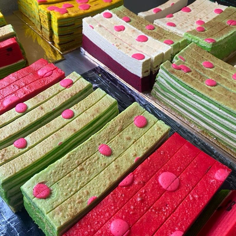 KINA KEK LAPIS - LOAF SAIZ (dm flavor) Food - TikTok Shop Malaysia