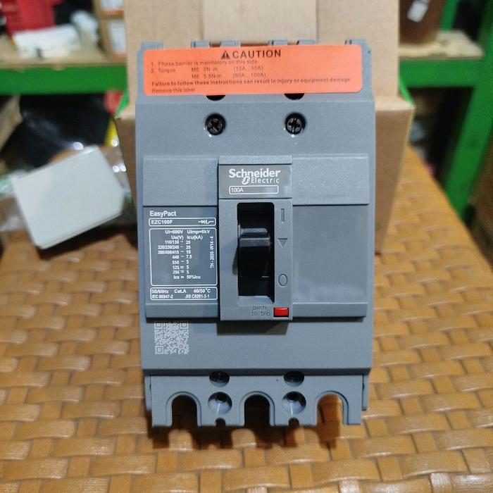 Jual mccb schneider EZC100F 3P 100A 10KA EZC100F3100 - Jakarta Pusat ...