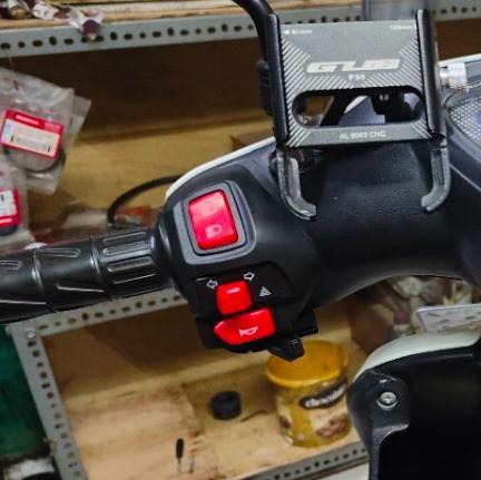 Saklar Model Vietnam Mio Aerox Tombol merah full set / 1 set kiri kanan ...