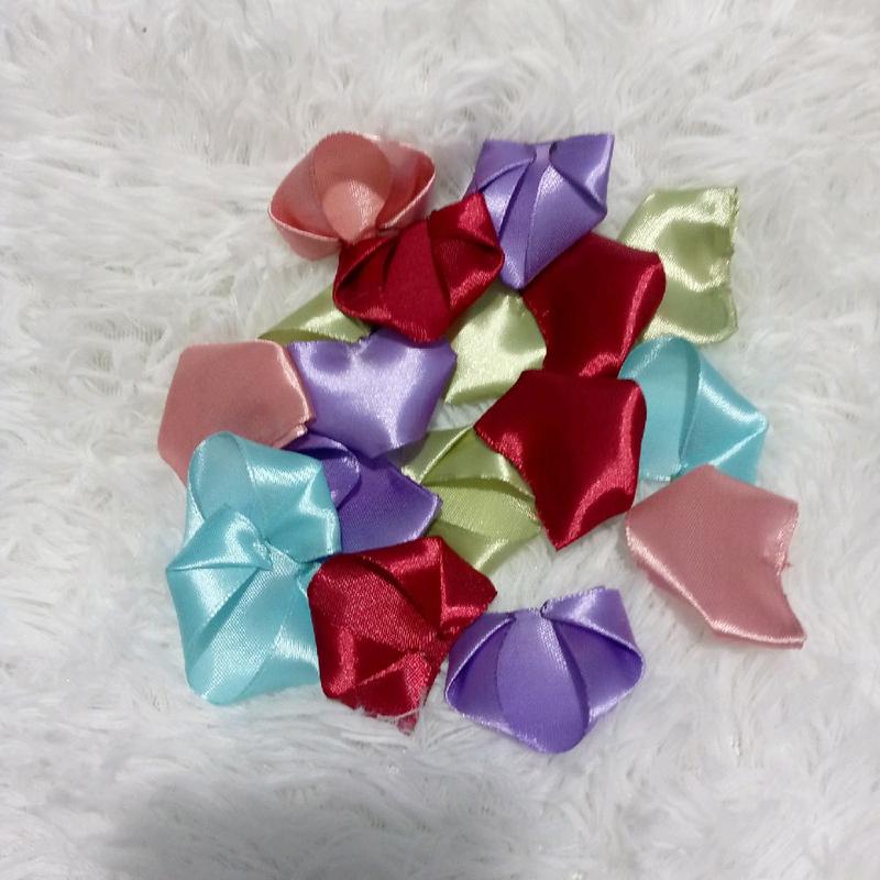 Ready made rose Petals (100pcs) | RYS HANDICRAFT'S - TikTok Shop ...