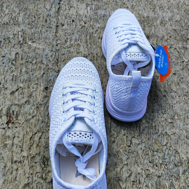 Sneakers Trendy Casual Shoes KODE B 18/4 - Shop | Tokopedia